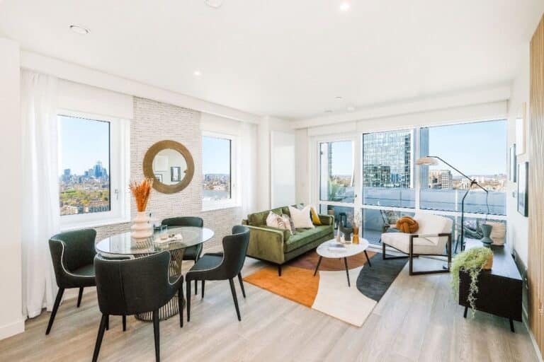 Alta At Consort Place Canary Wharf - Property London