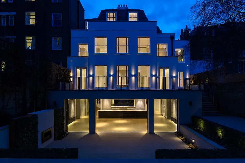 Gregory Phillips Architects Transform A Holland Park Historic Home ...